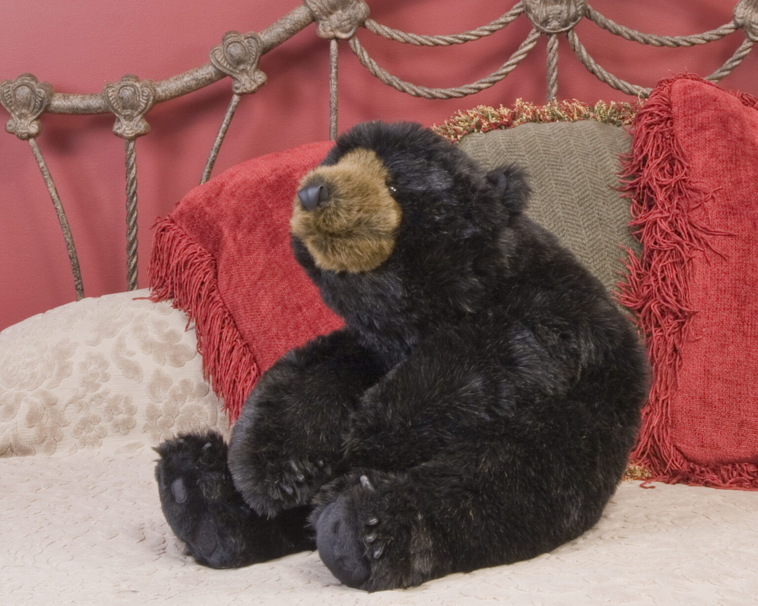 Black Bear Hugs 26 in. - Ditz Designs by The Hen House